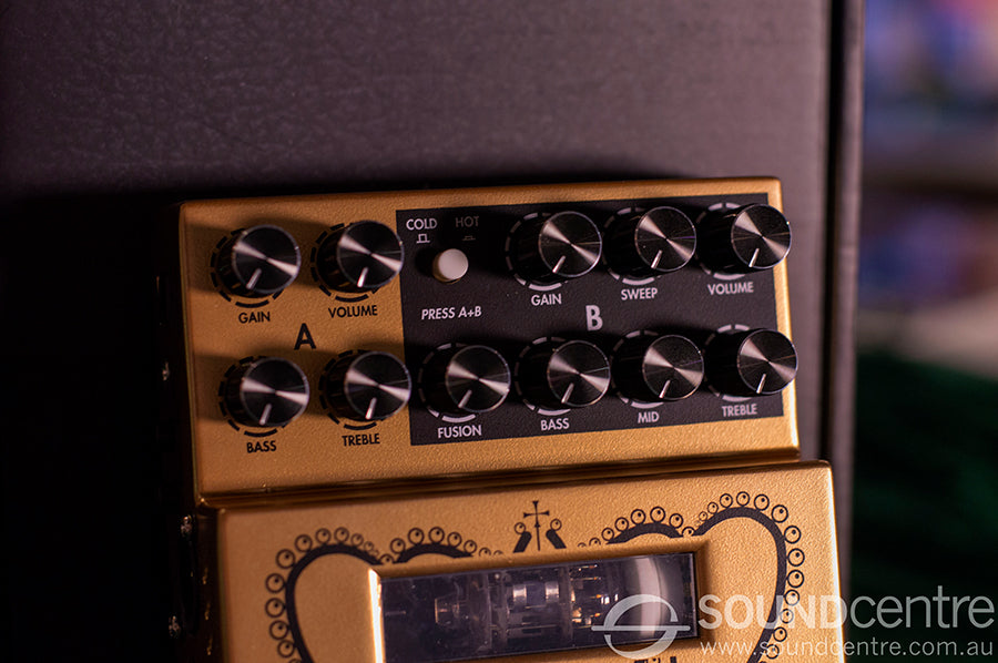Two Notes Le Crunch Dual Channel Crunch Tube Preamp Pedal at Sound ...
